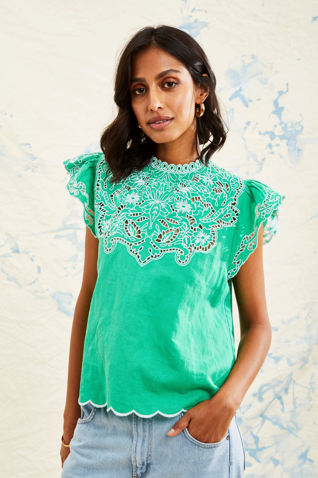 TOPS – LOVE THE LABEL